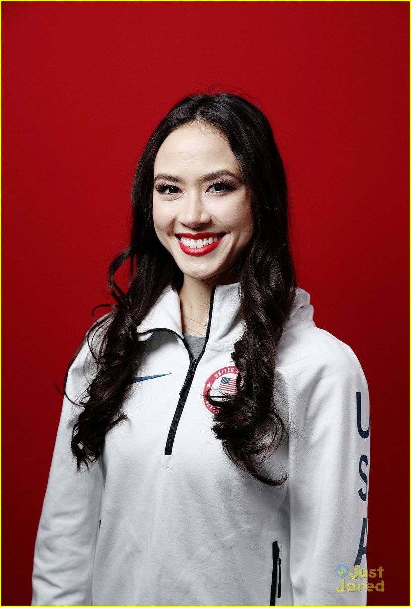 Figure Skaters Madison Chock & Evan Bates Share Sweet Dance During ...