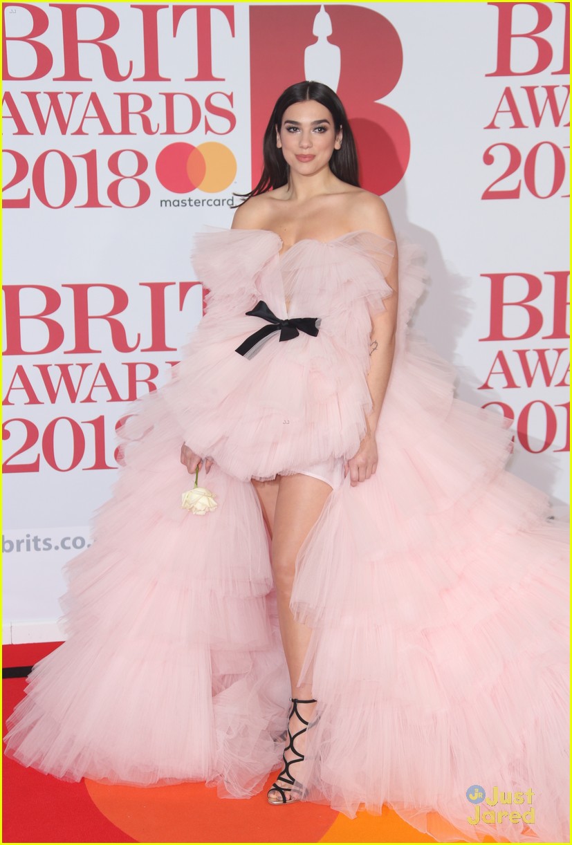 Full Sized Photo of dua lipa brit awards white rose pink dress 08 | Dua ...