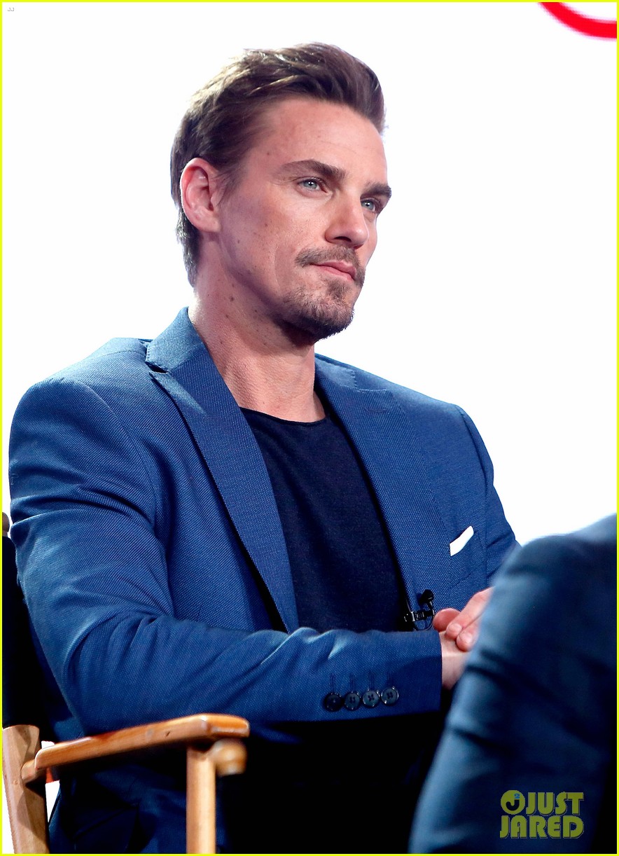 Lucy Hale & Riley Smith: New Couple Alert! | Photo 1140903 - Photo ...