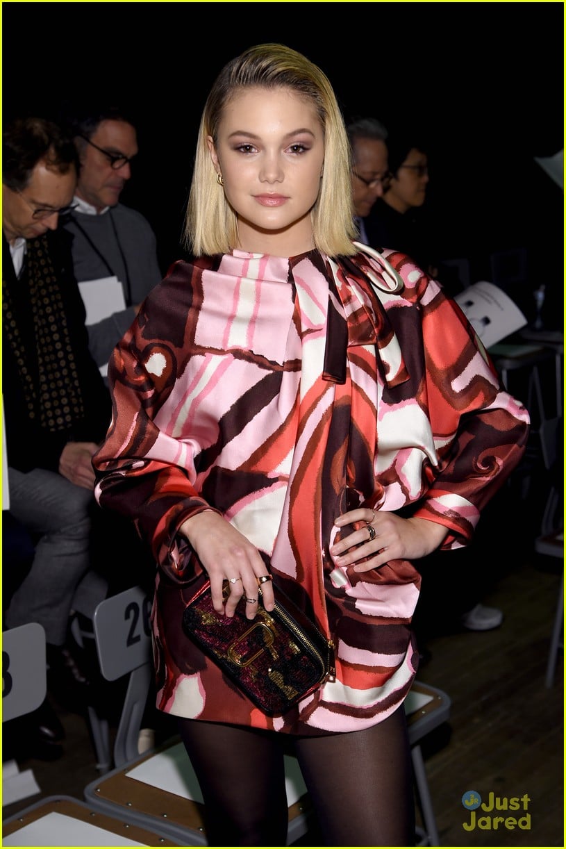 Sofia Carson Sits Front Row With Olivia Holt at Marc Jacobs NYFW Show ...