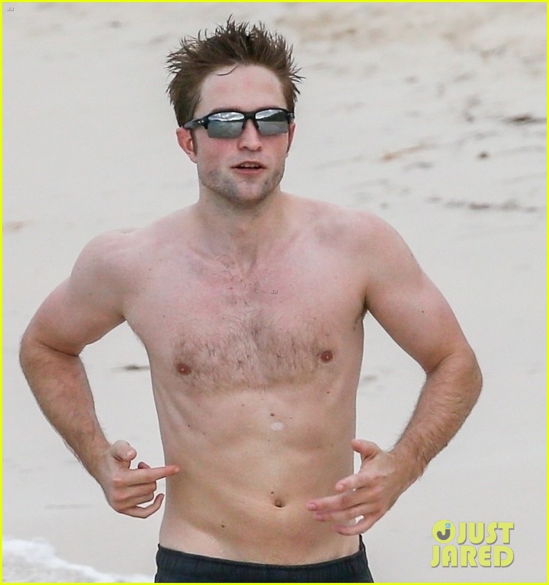 Robert Pattinson Has Never Looked Hotter Than in These Shirtless Pics ...