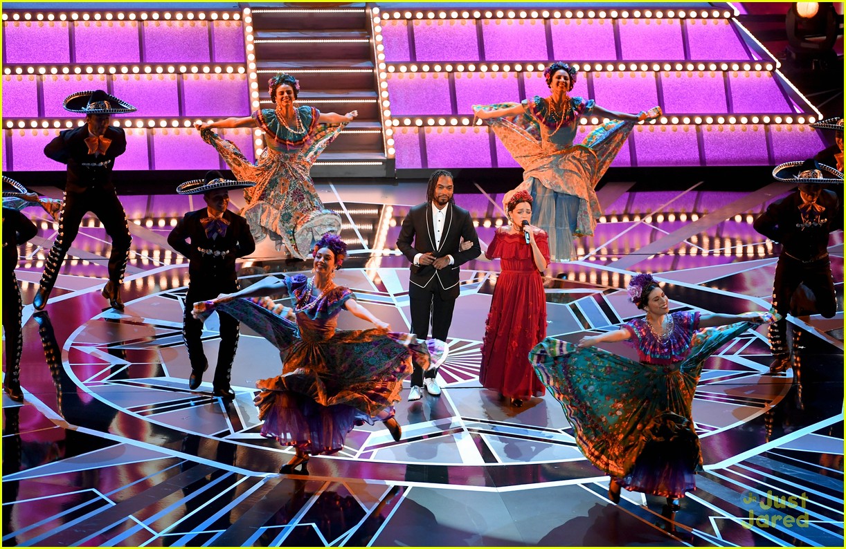 'Coco's Best Original Song Win at Oscars Makes Songwriter Robert Lopez ...