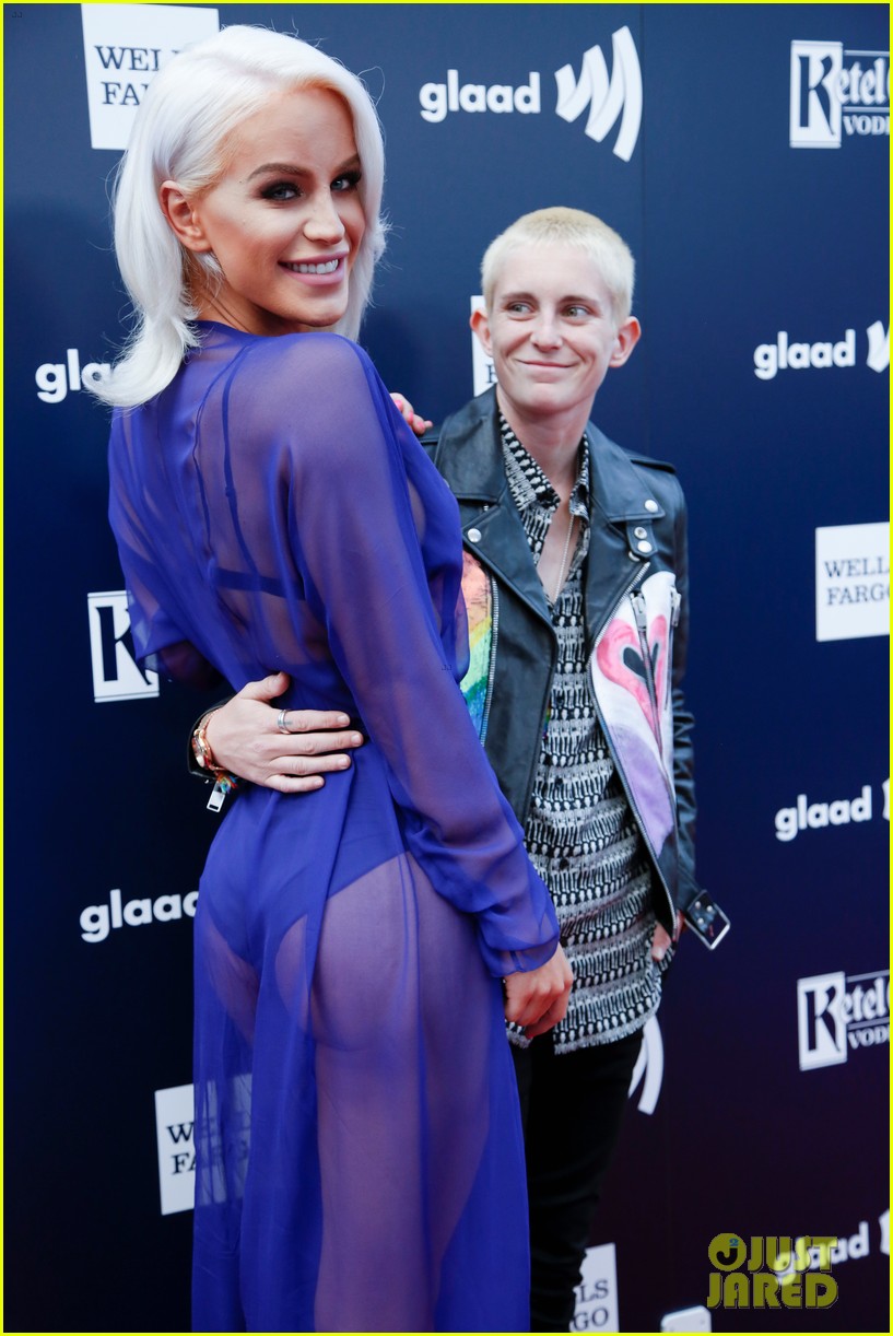 Gigi Gorgeous & Nats Getty are Getting Married! | Photo 1145828 - Photo Gallery | Just Jared Jr.