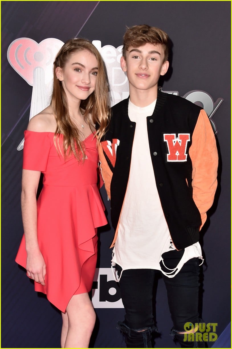 Mackenzie Ziegler & Johnny Orlando Hit the Red Carpet at iHeartRadio ...