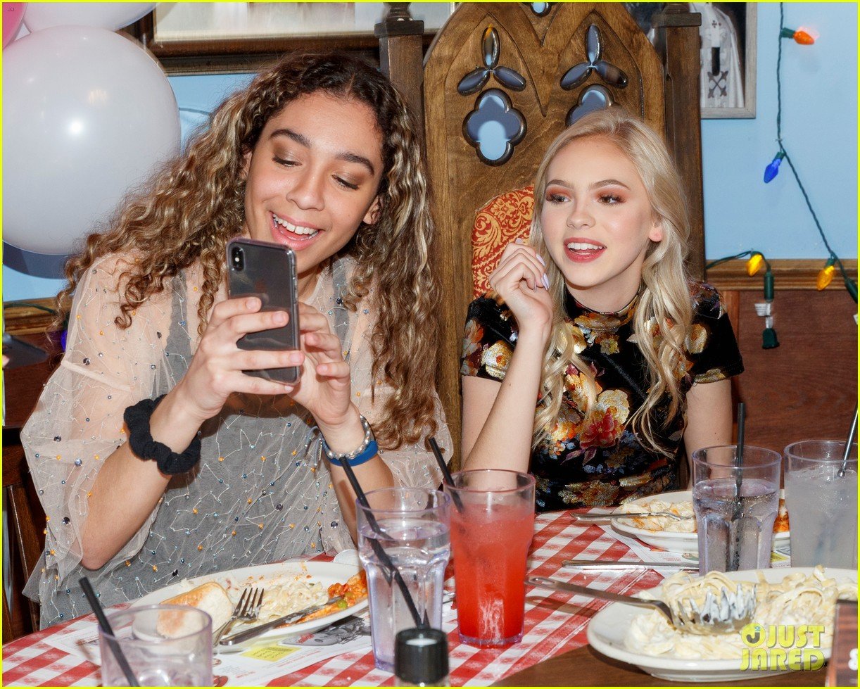 Jordyn Jones Has 18th Birthday Party at Buca di Beppo With Boyfriend ...