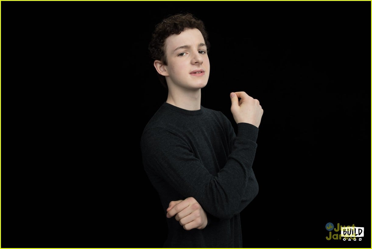 'Series of Unfortunate Events' Star Louis Hynes Thinks He Was Born in ...