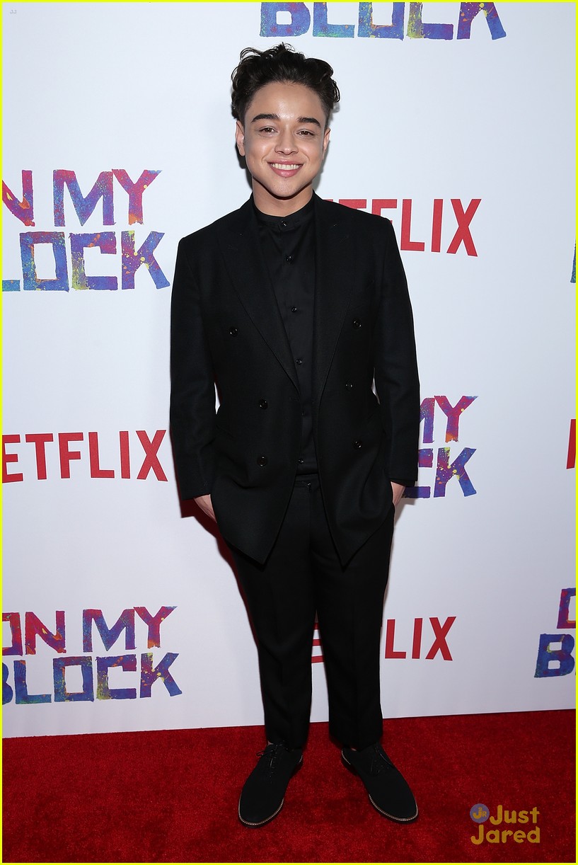 Ronni Hawk Debuts Brand New Look For 'On My Block' Premiere | Photo ...