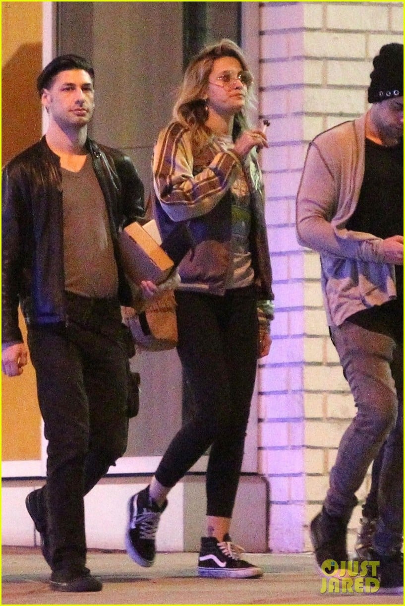 Paris Jackson Has a Fun Night With Friends! | Photo 1150592 - Photo ...