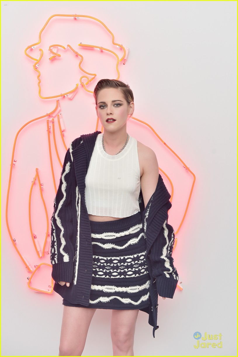 Phoebe Tonkin is Excited To Find More 'Diverse, Rich Roles' After 'The ...