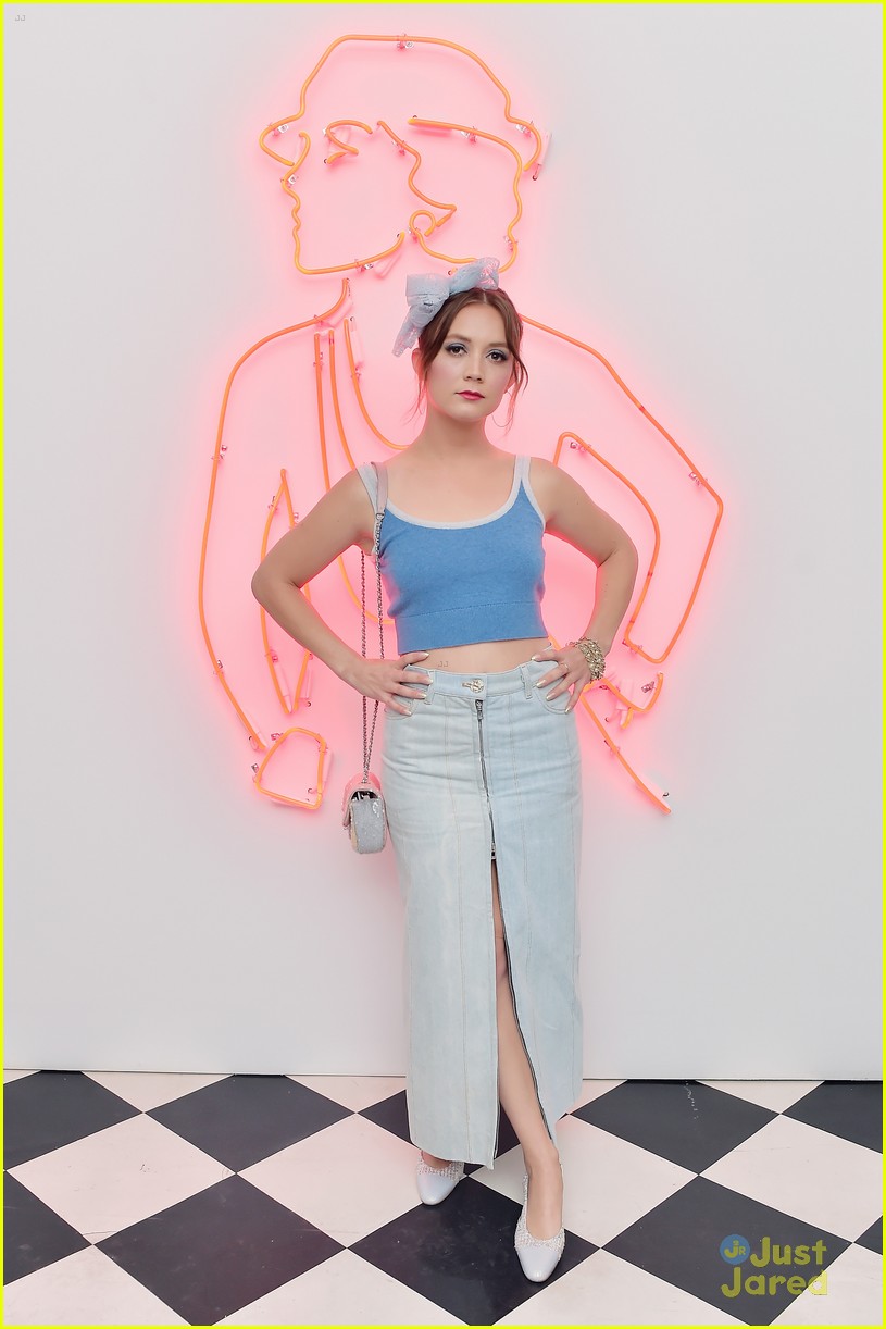 Phoebe Tonkin is Excited To Find More 'Diverse, Rich Roles' After 'The ...