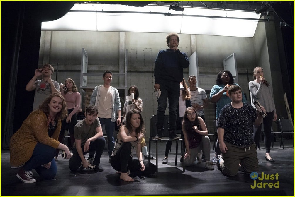 Rise's Auli'i Cravalho & Damon J. Gillespie Talk Those 'Glee ...