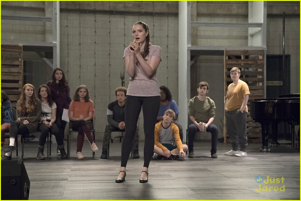 Rise's Auli'i Cravalho & Damon J. Gillespie Talk Those 'Glee ...