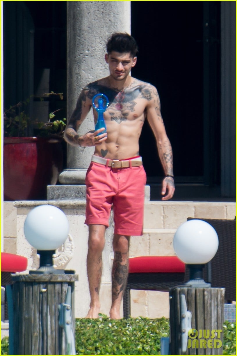 Zayn Malik Cools Off Shirtless in Miami, Shares New Freestyle Song ...
