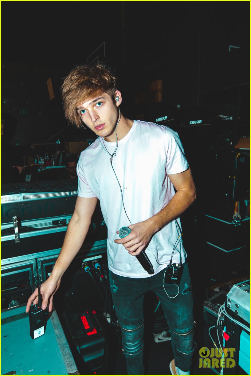 EBEN Goes Behind-the-Scenes of 'Invitation Tour' With Why Don't We ...