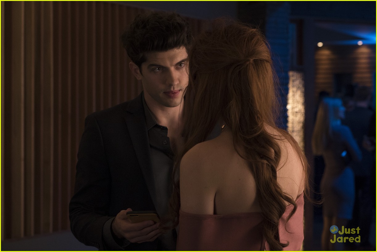 Rainer Leans on Harper While Throwing a Charity Event on Tonight's ...