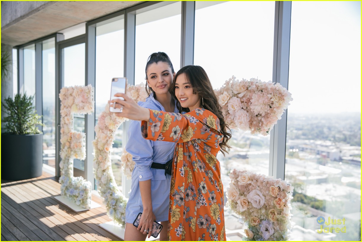 Veronica & Vanessa Merrell Step Out For Jenn Im's Pre-Easter Eggie ...