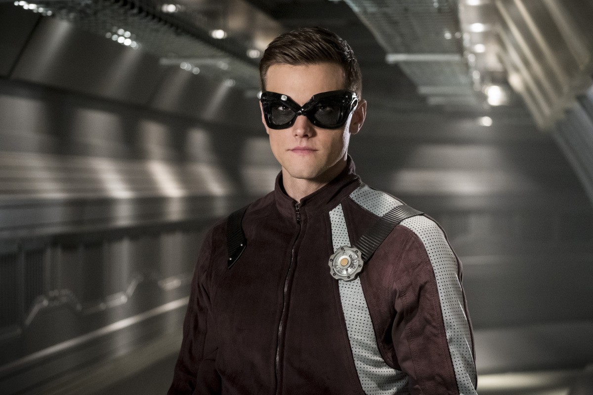 Full Sized Photo of ralph dies flash barry allen deal 02 | Grant Gustin ...