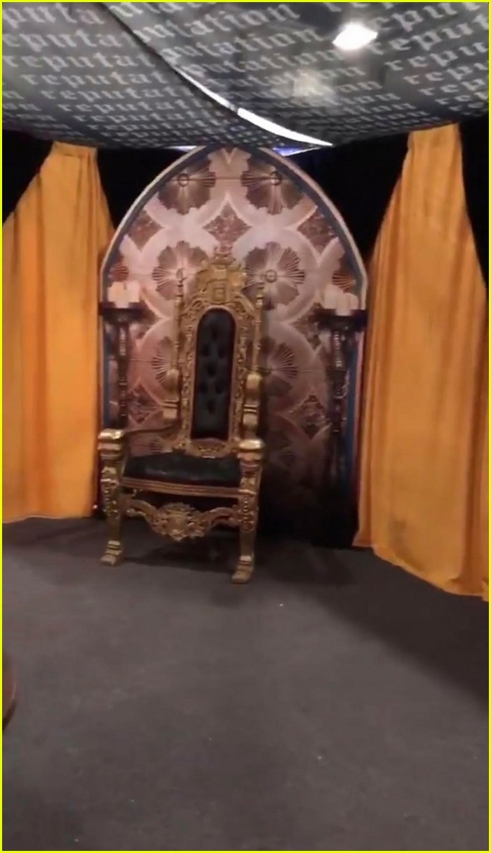 Taylor Swift Teases Special Backstage Room for 'Reputation Tour ...