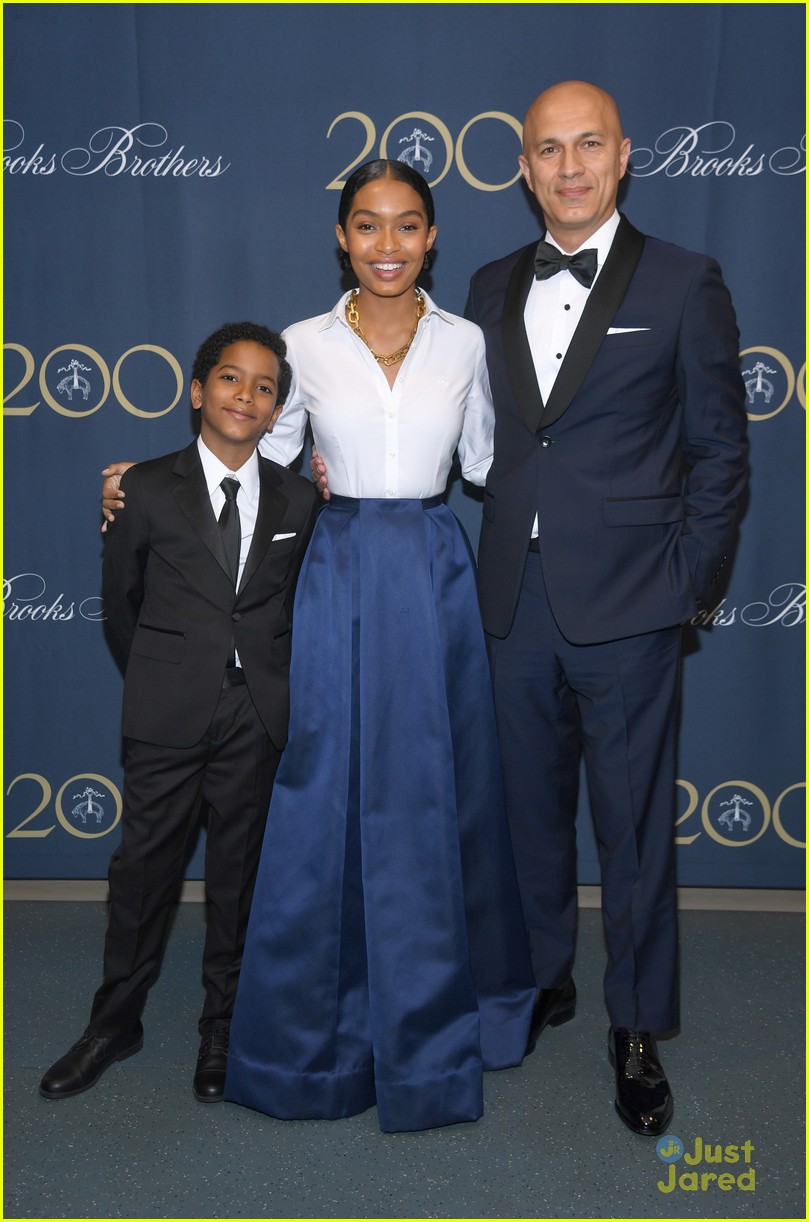 Yara Shahidi & Casey Cott Dress To The Nines For Brooks Brothers ...