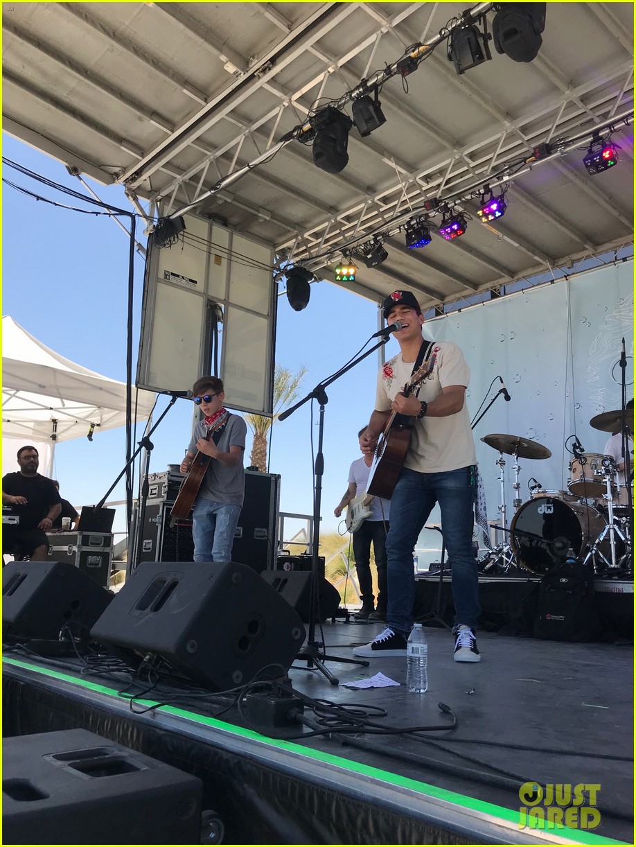 Country Duo CB30 Takes Fans Behind-the-Scenes of Their Stagecoach ...