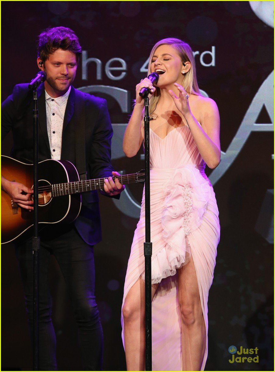 Kelsea Ballerini & Husband Morgan Evans Couple Up For Gracie Awards ...