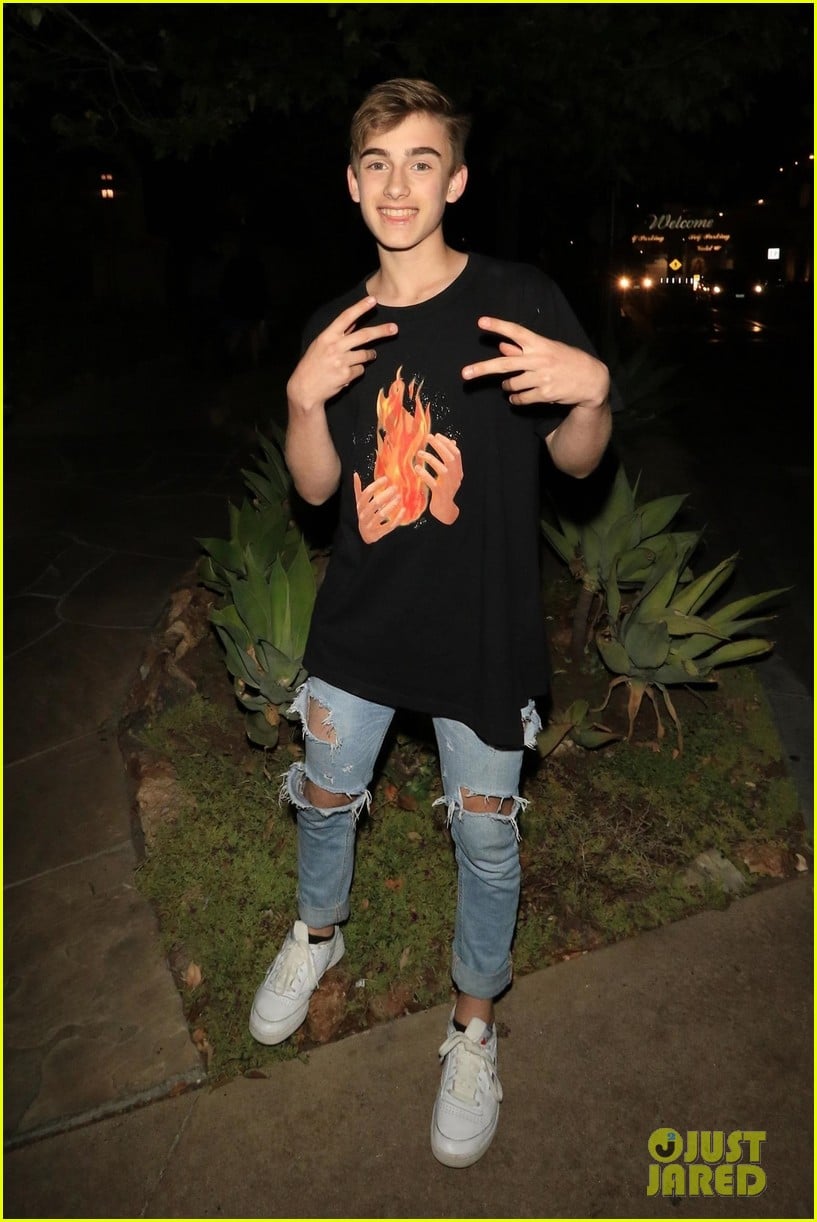 Johnny Orlando & Mackenzie Ziegler Are Offering a Chance to Skype with ...