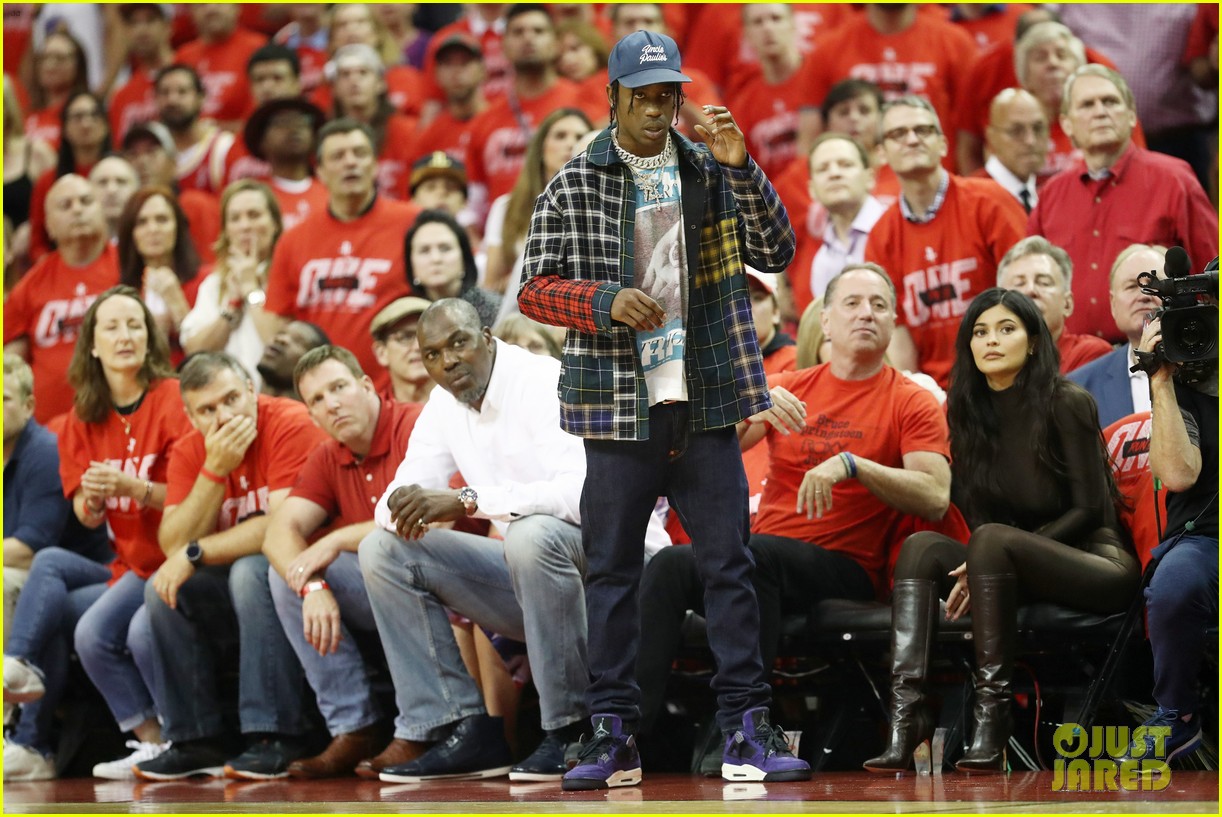 Full Sized Photo of kylie jenner travis scott houston rockets game may ...