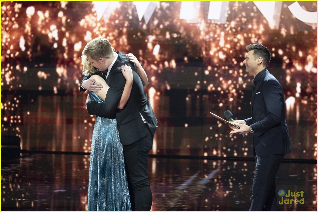 Maddie Poppe Drops New Single 'Going Going Gone' Just Before Winning ...