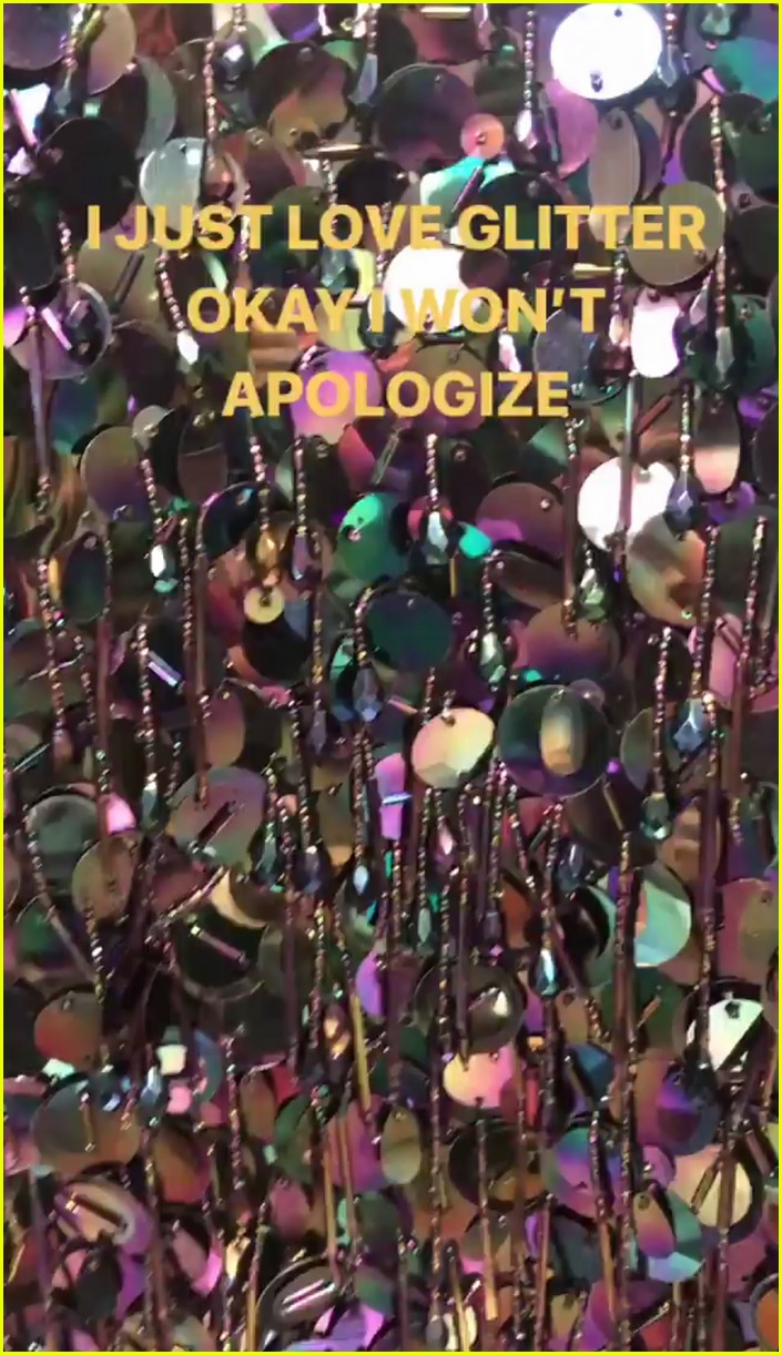 Taylor Swift Reveals Amount of Costume Changes for 'reputation' Tour ...