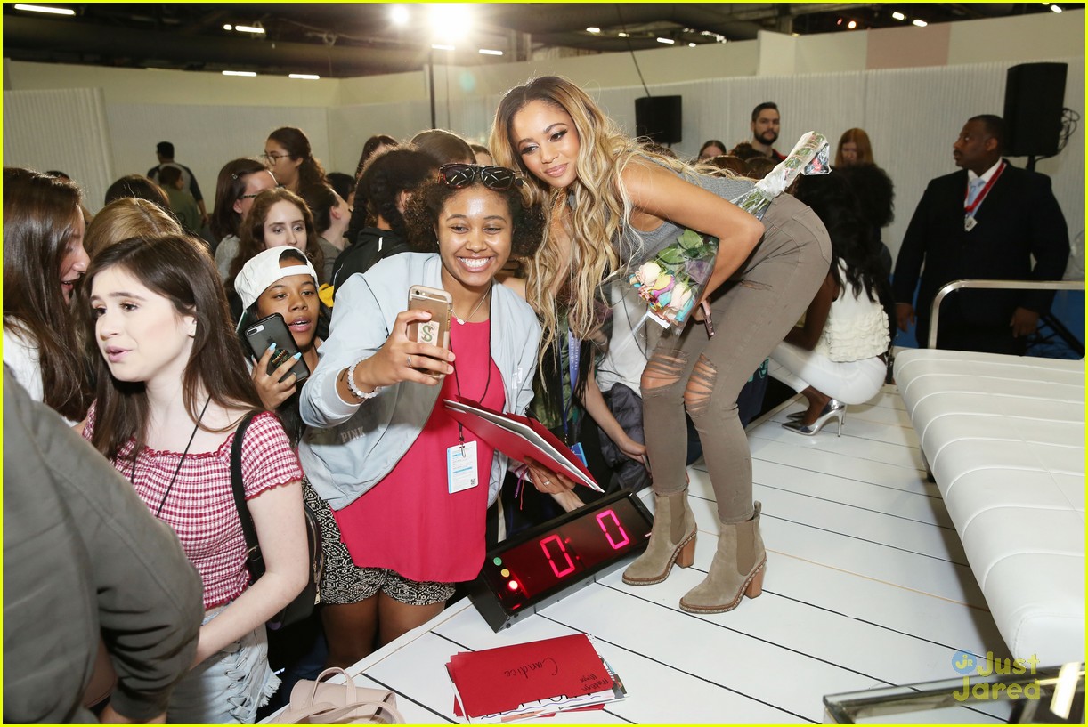 Candice Patton, Caity Lotz, Vanessa Morgan & Ashleigh Murray Hit ...