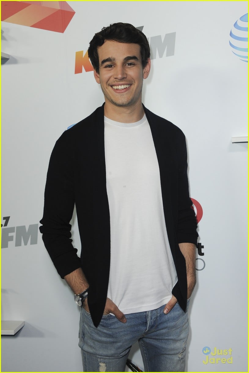 Full Sized Photo of noah centineo hayden byerly wango tango freeform ...