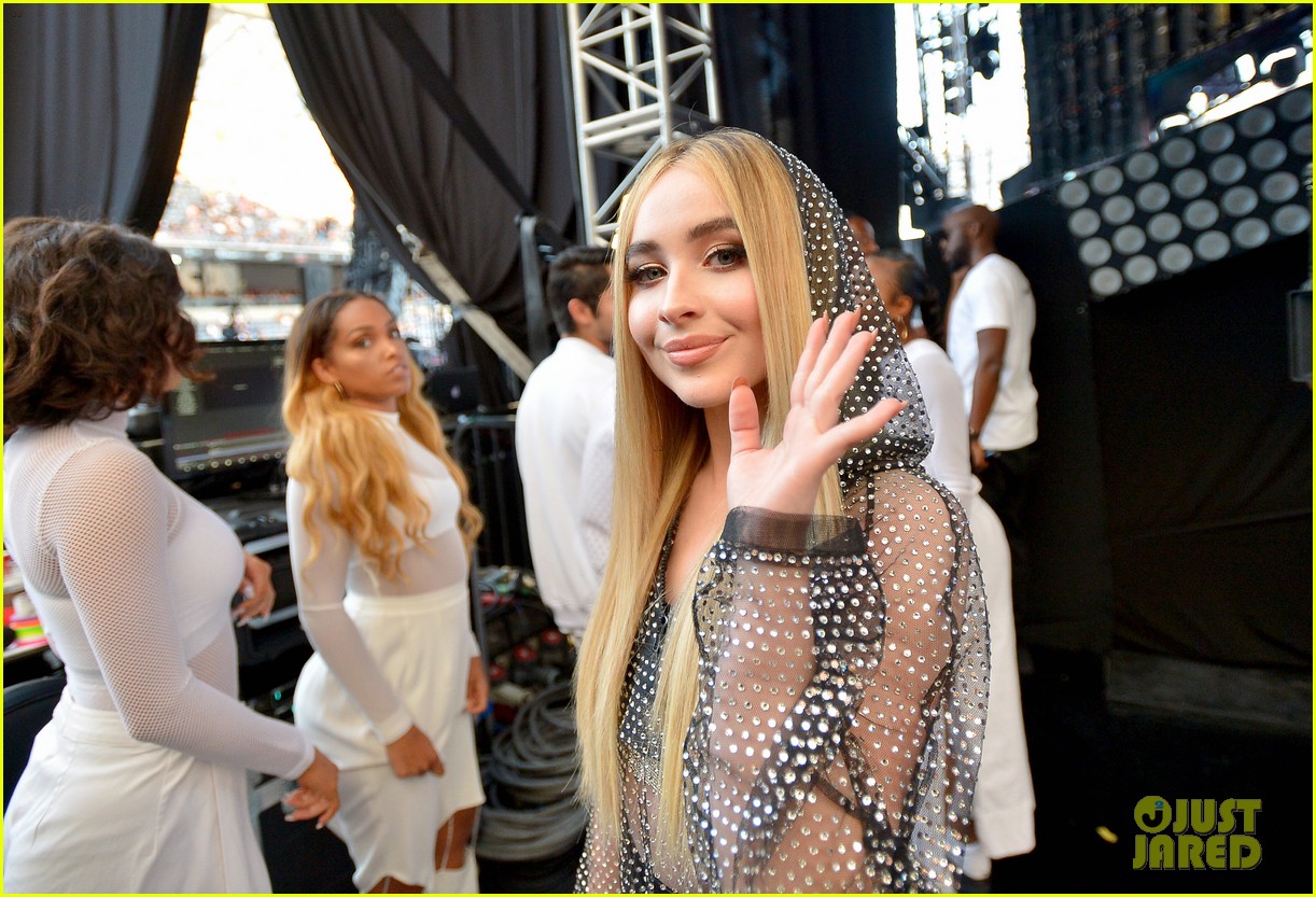 Full Sized Photo of sabrina carpenter debuts almost love at wango tango ...