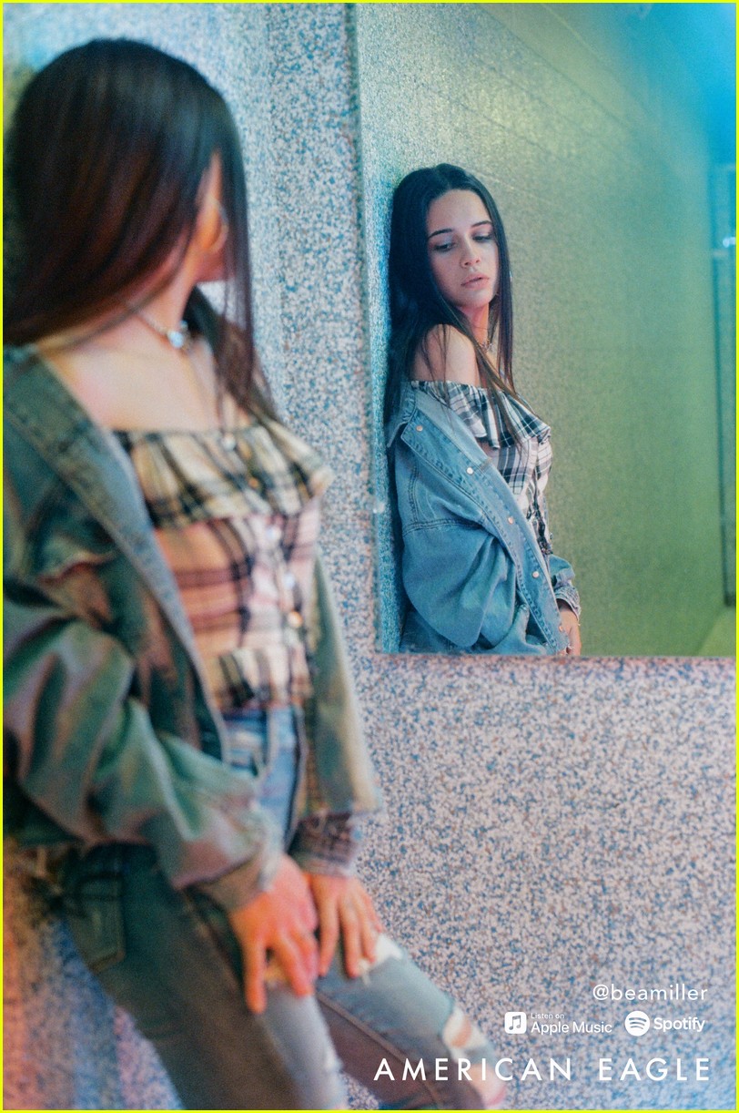 Bea Miller Joins American Eagle Ne(X)t Level Fall Jeans Campaign ...