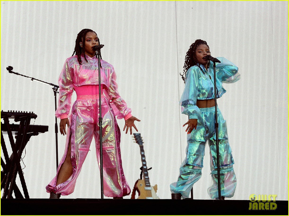 Chloe X Halle Kick Off 'On The Run II' Tour with Beyonce & Jay-Z ...