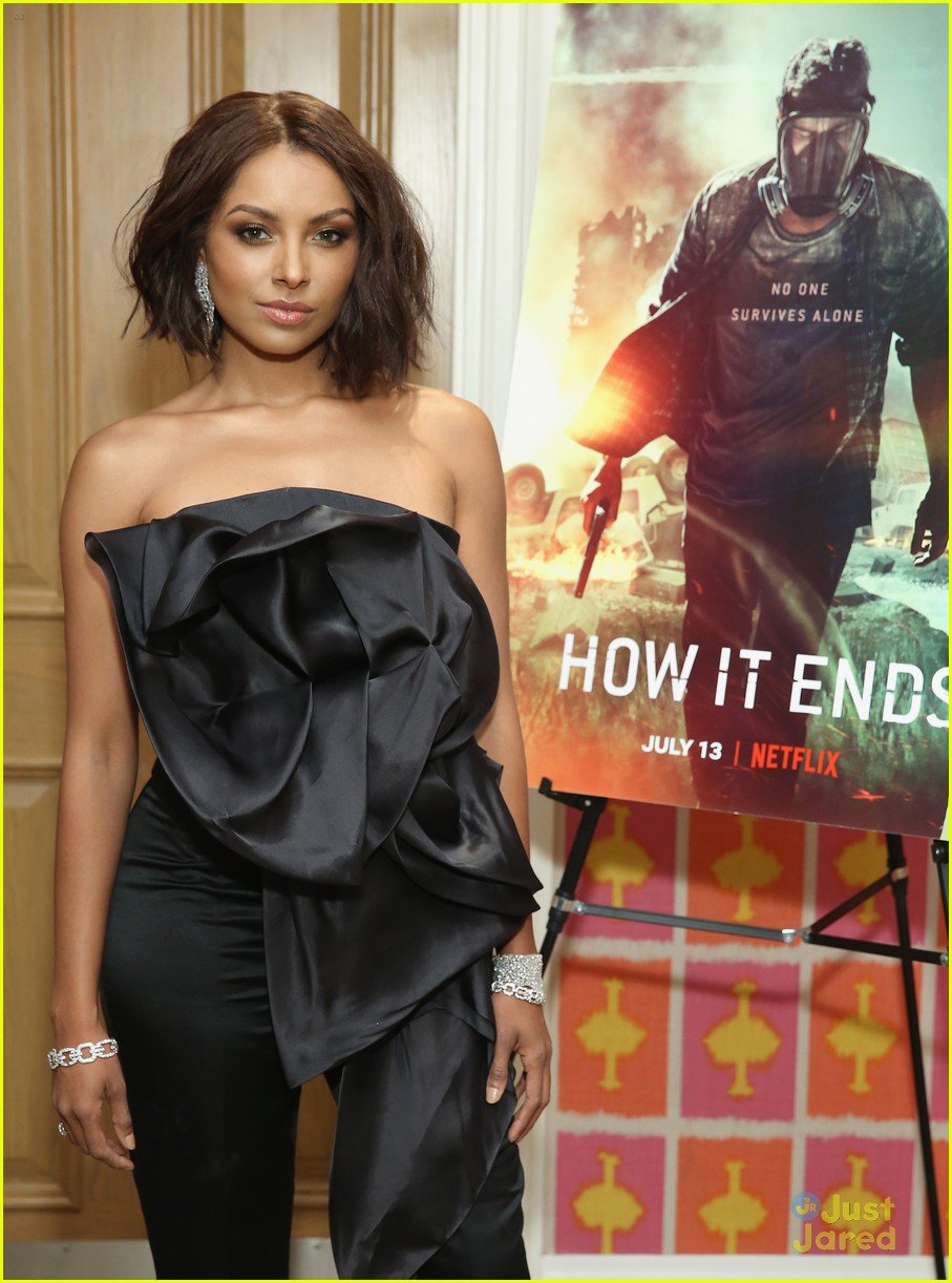 Kat Graham Slays at Premiere of 'How It Ends' | Photo 1171677 - Photo ...