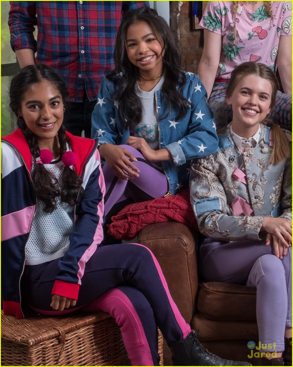 'Free Rein' Returns To Netflix For Season 2 on July 6th! | Photo ...