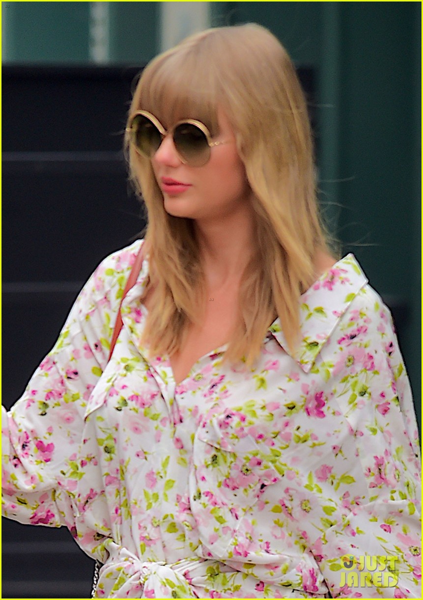 Taylor Swift Performed Back to Back Sold Out Shows In Her Hometown ...