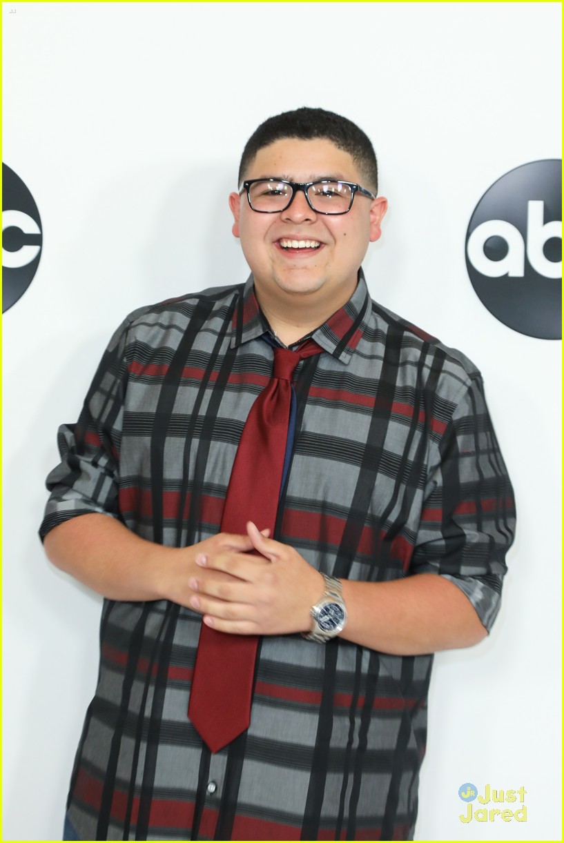 Rico Rodriguez Reps 'Modern Family' at ABC's TCA Party as The Show ...
