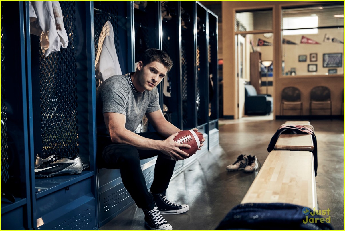 Full Sized Photo of all american promo pics stars 17 | Cody Christian ...