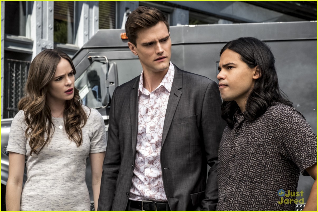 'The Flash' Reveals Nora West-Allen in Her XS Suit in First Pics From ...