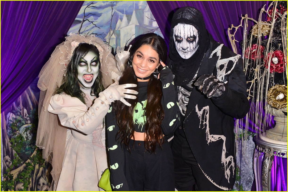 Vanessa Hudgens Channels Her Inner Monster at Knott's Scary Farm With ...