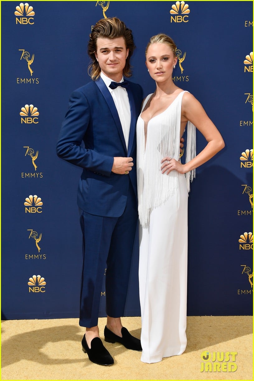 Joe Keery & Maika Monroe Make One Stunning Couple at Emmy Awards 2018 ...