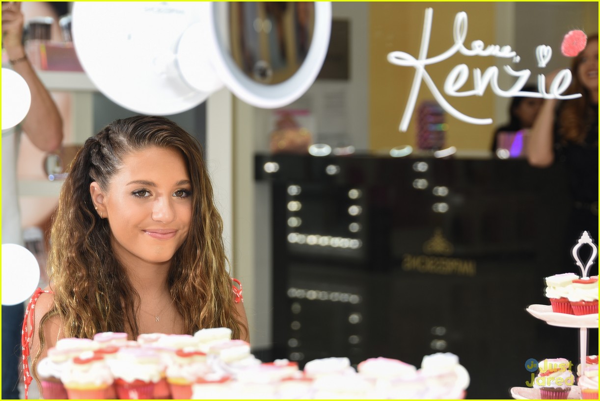 Kenzie Ziegler Throws Chic Party To Celebrate Her New Makeup Collection ...