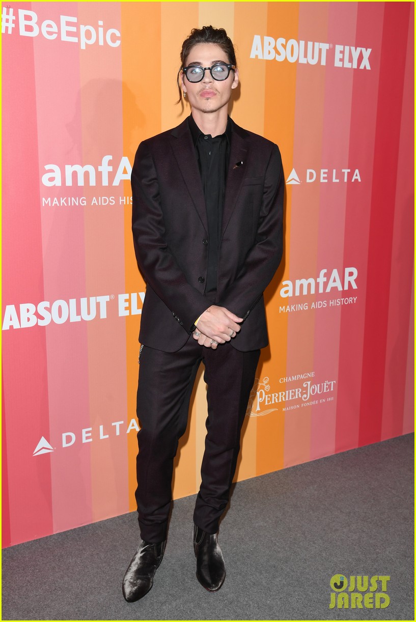 Liam Payne & Cameron Dallas Are amfAR Gala Studs | Photo 1187199 ...