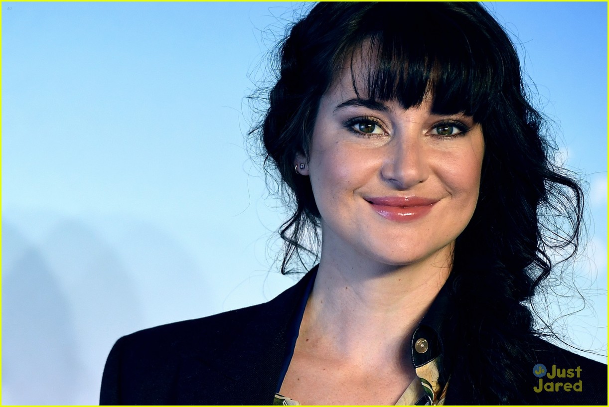 Full Sized Photo of shailene woodley deauville film festival event 08 ...