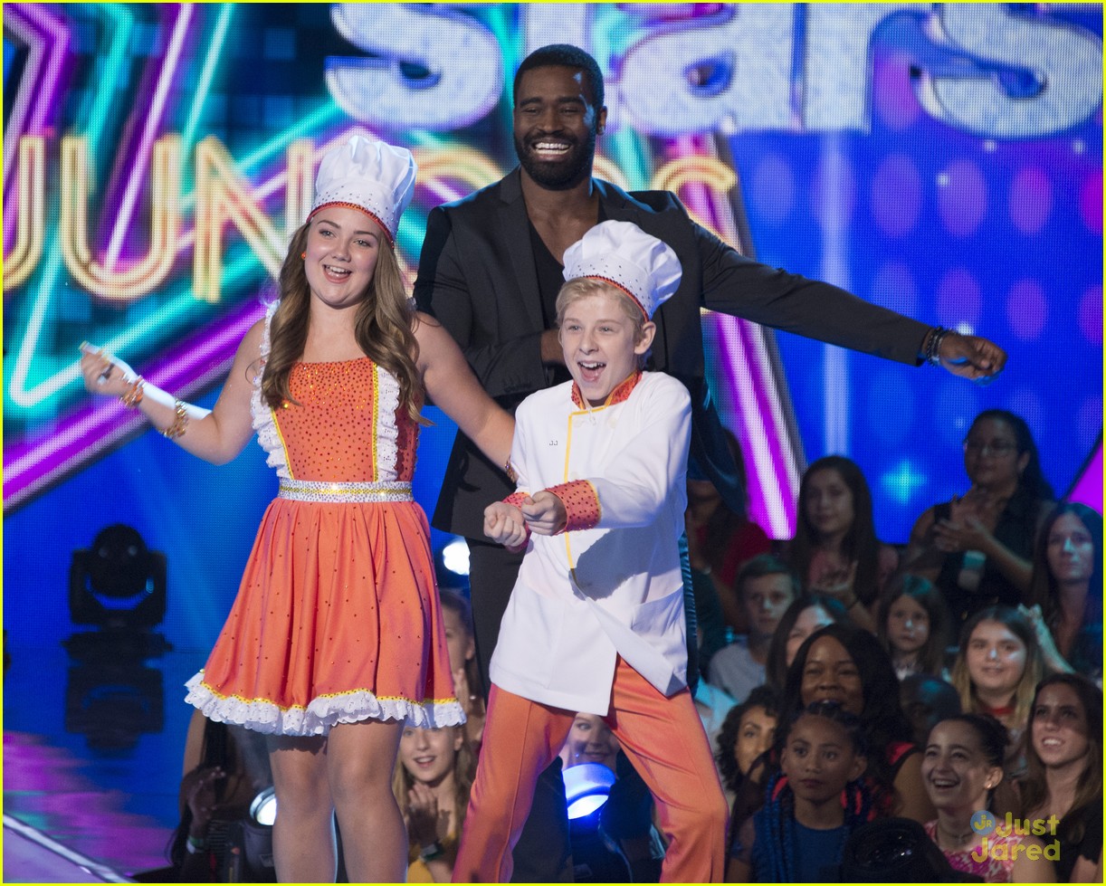 DWTS Juniors: Chef Addison Osta Smith & Lev Khmelev Bake Up The Perfect ...