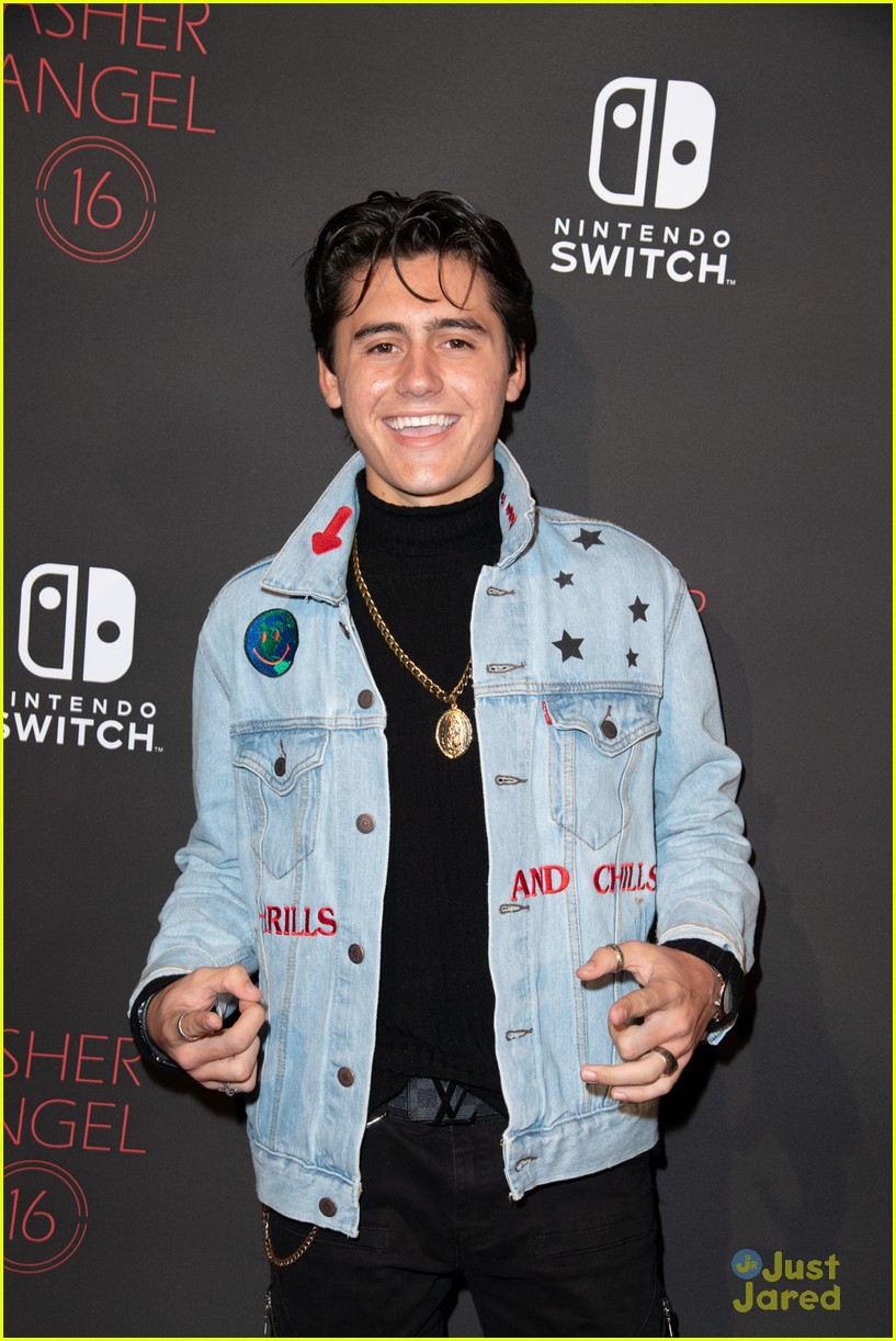 Asher Angel Celebrates 16th Birthday Party with Jenna Ortega, Peyton ...