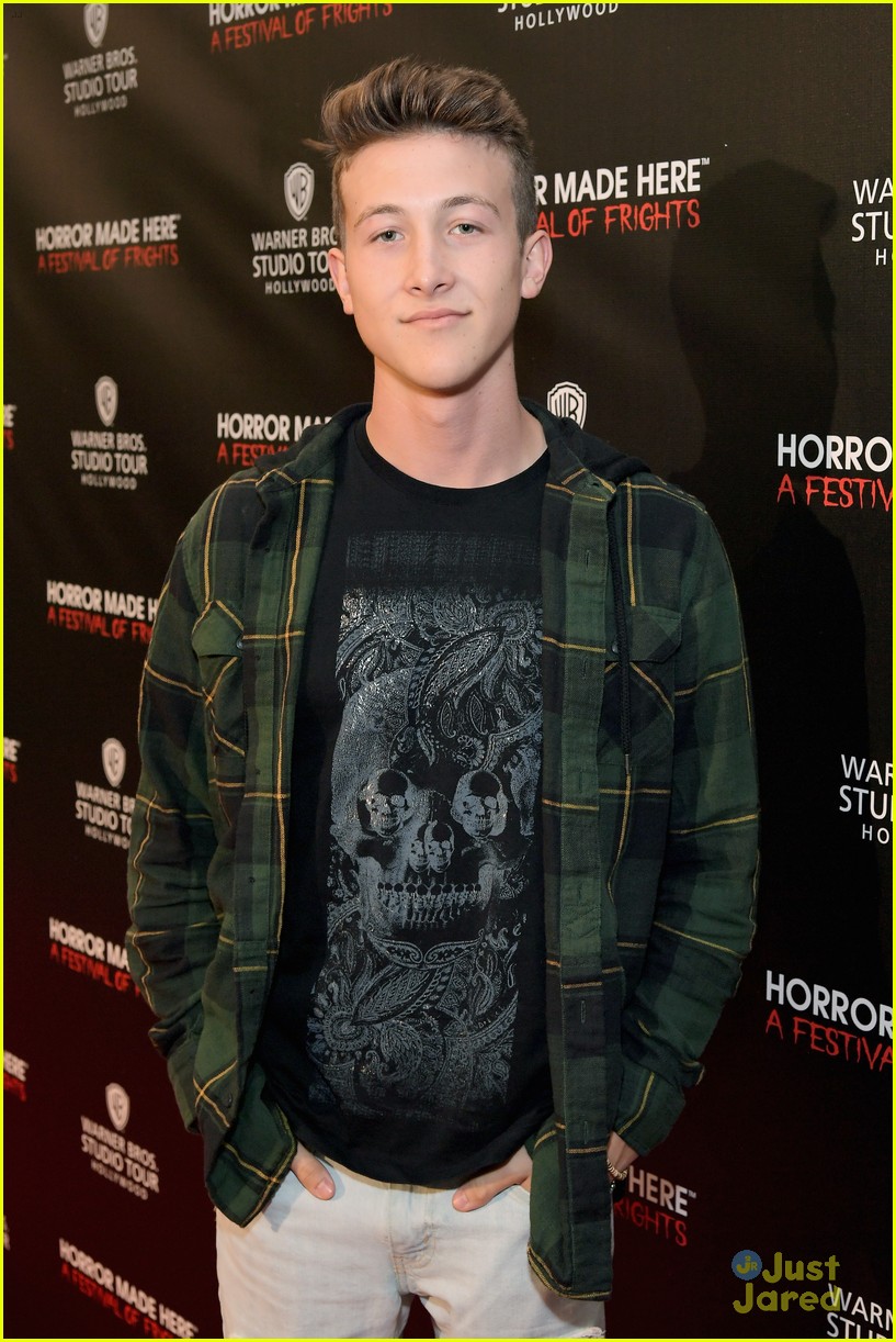 Full Sized Photo Of Asher Angel Zach Compliment Frieght Night Event 05 Asher Angel Gets Big