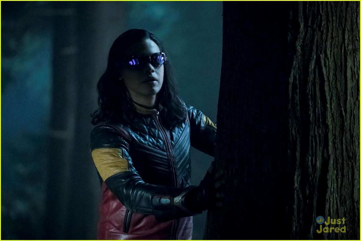 Vibe Might Be In Big Trouble On Tonight's 'The Flash' | Photo 1194544 ...