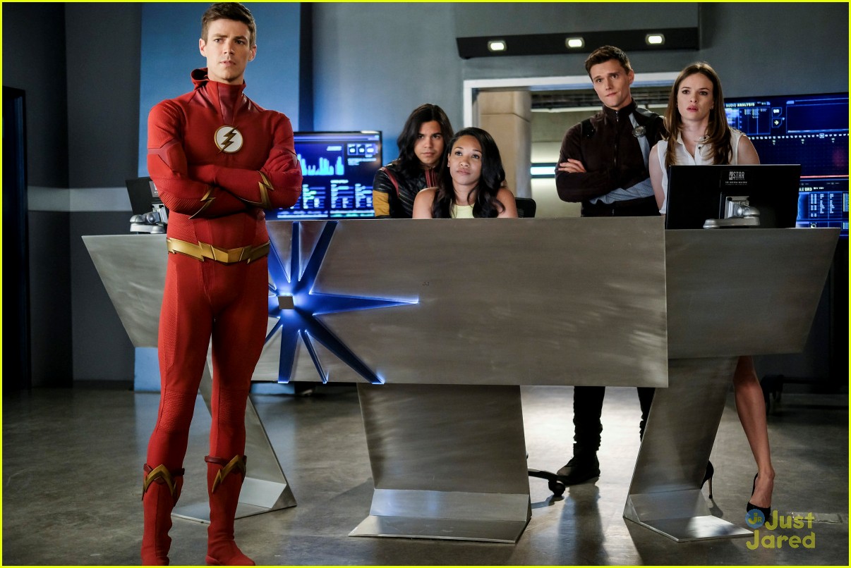 Vibe Might Be In Big Trouble On Tonight's 'The Flash' | Photo 1194555 ...